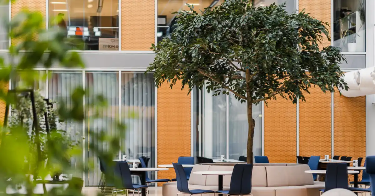 Kunstige træer i alle størrelser og varianter